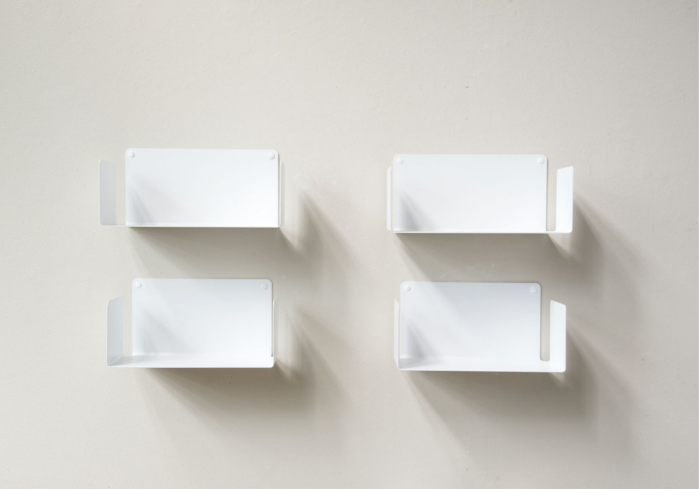Petite étagère murale blanche 30 cm – Fixation invisible – Lot de 4